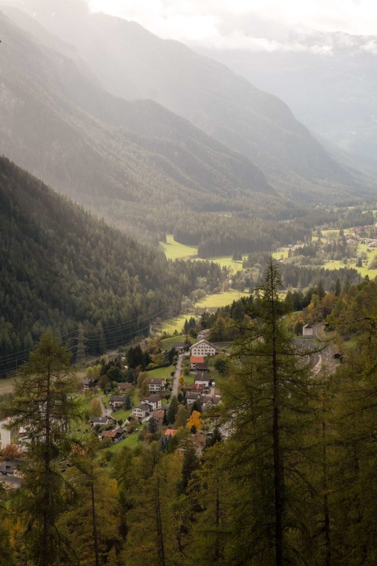 Filisur: On the path of the Glacier Express — Wild & Without