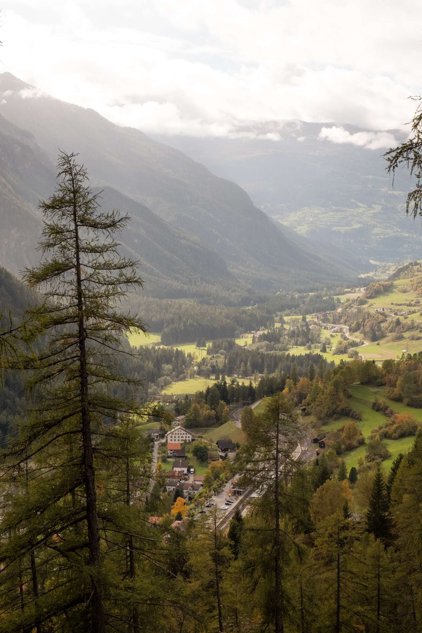 Filisur: On the path of the Glacier Express — Wild & Without