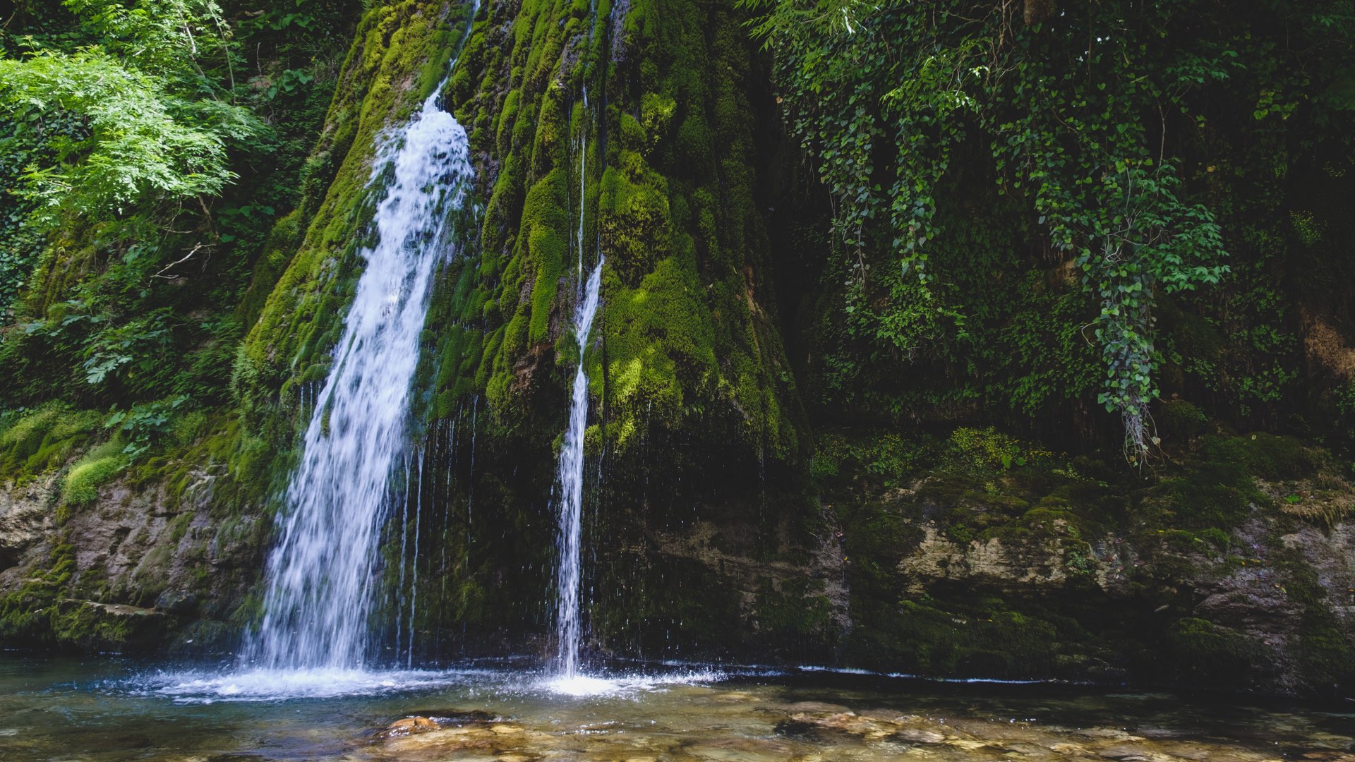 The ultimate guide to waterfalls in Georgia — Wild & Without